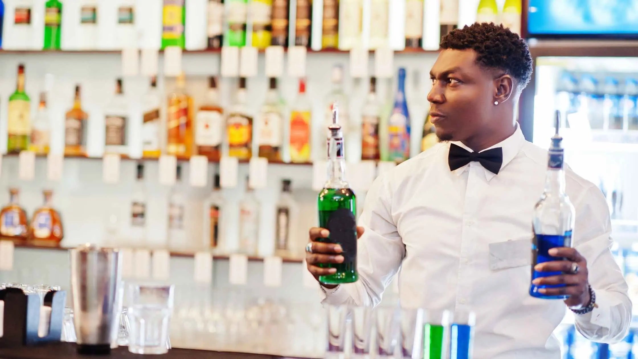 How To Be The Most Entertaining Bartender In Holiday Season - INOX